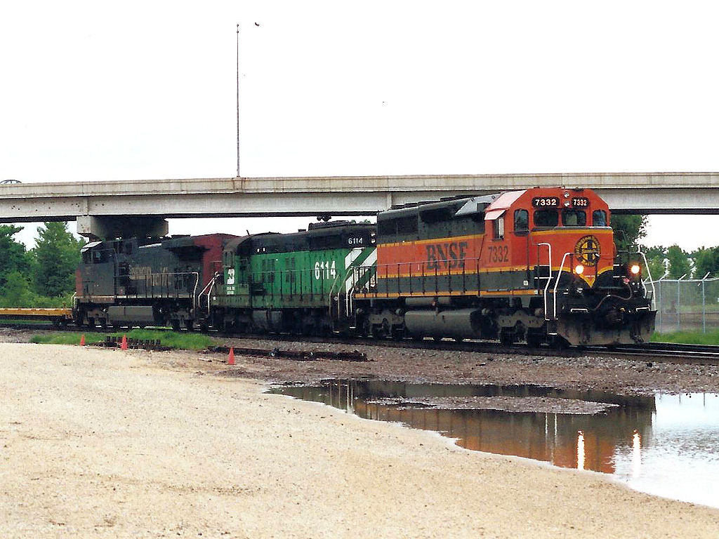 BNSF 7332